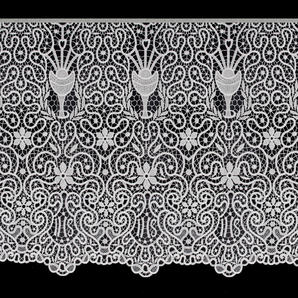 Macramé border trim JHS for altar Myriam